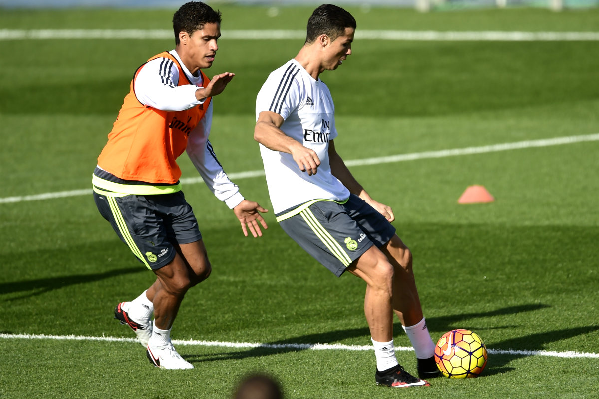 Varane estará tres semanas de baja y se perderá al menos seis partidos