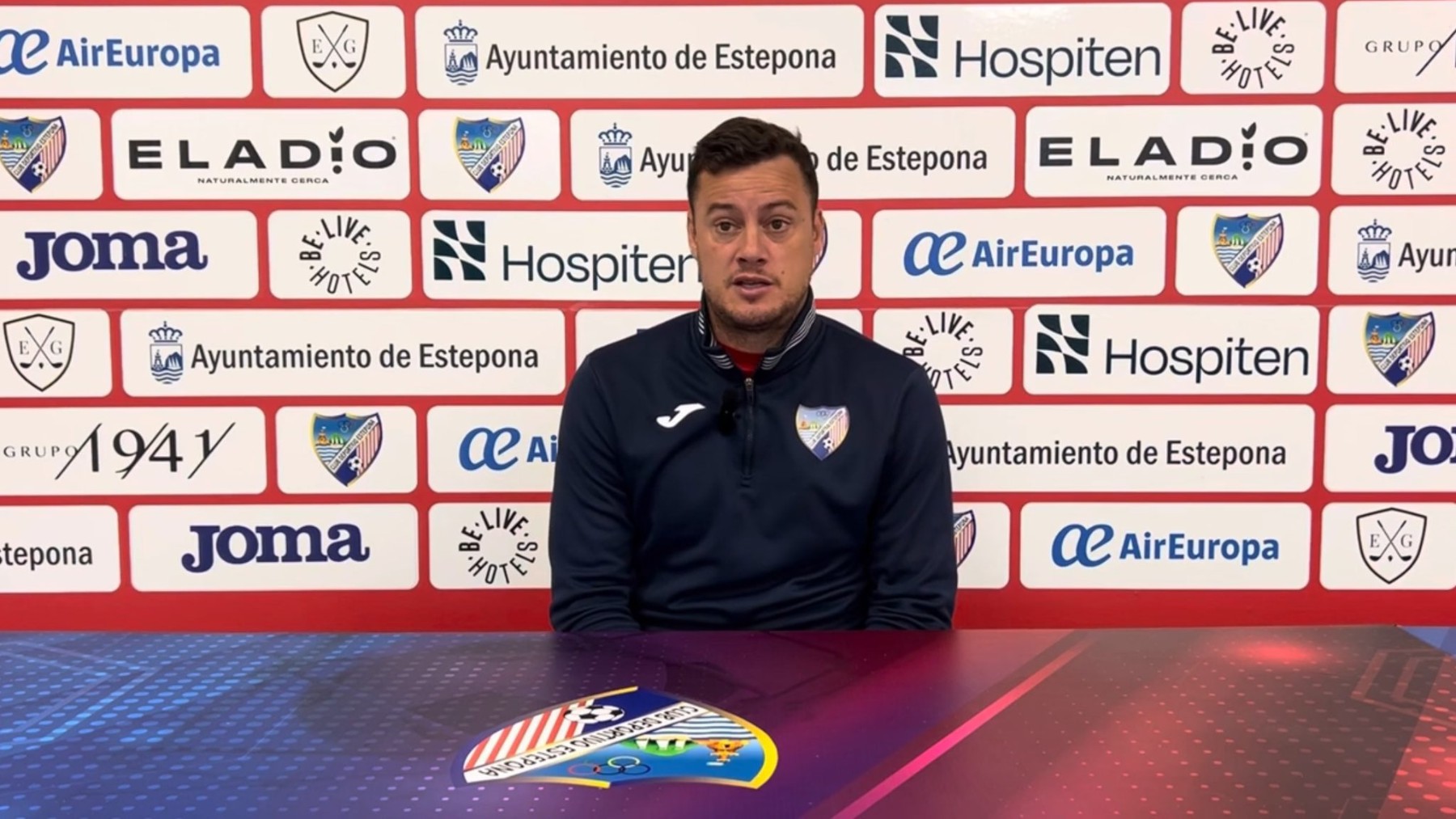 El Estepona despide a su entrenador Oriol Riera ¡a tres horas de que ...